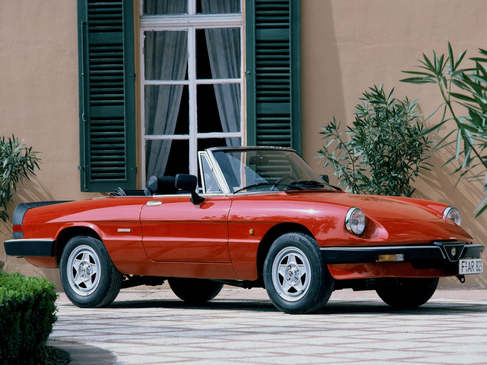 My perfect Alfa Romeo Spider. 3DTuning - probably the best car ...