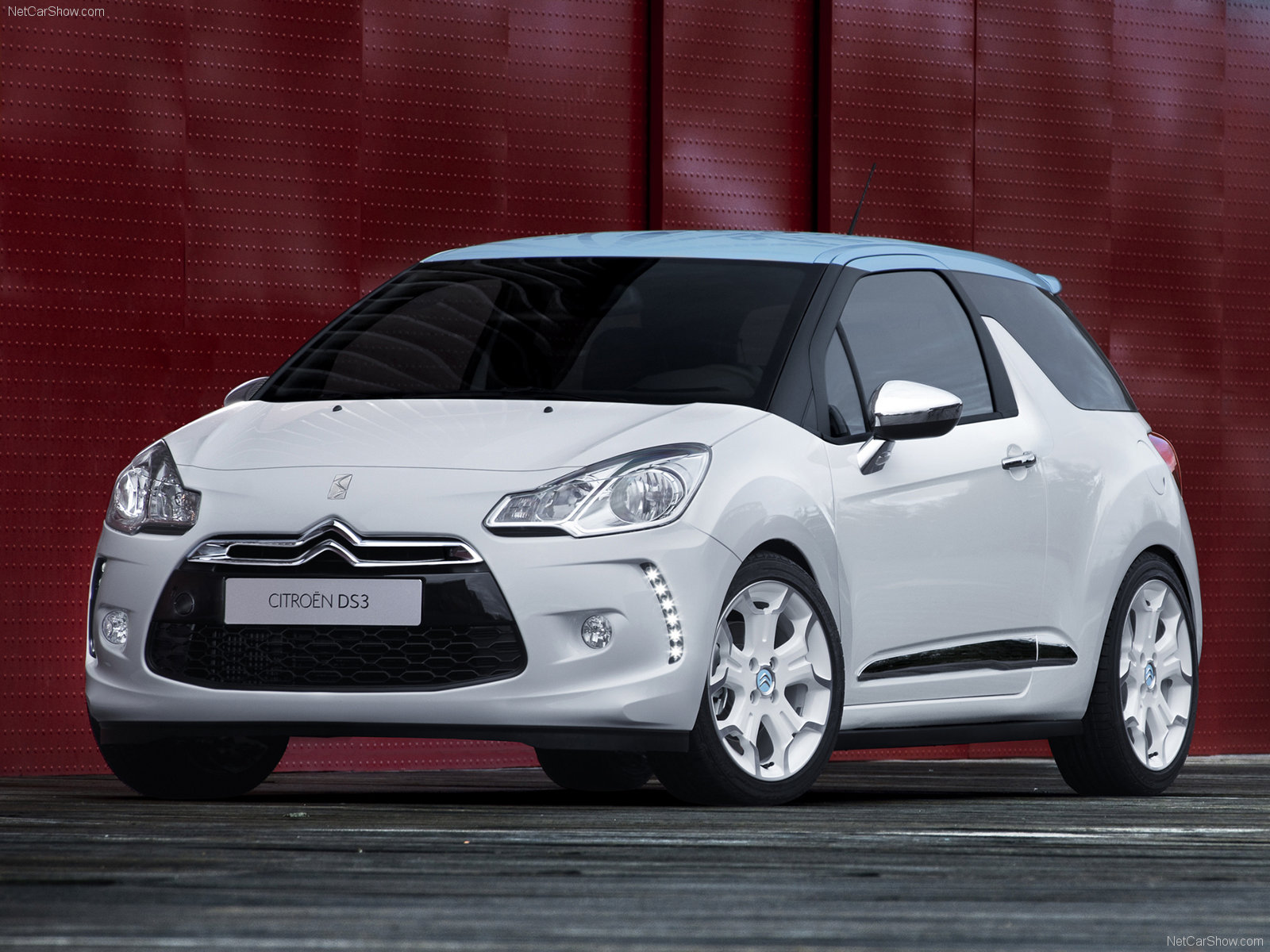 My perfect Citroen DS3. 3DTuning - probably the best car configurator!