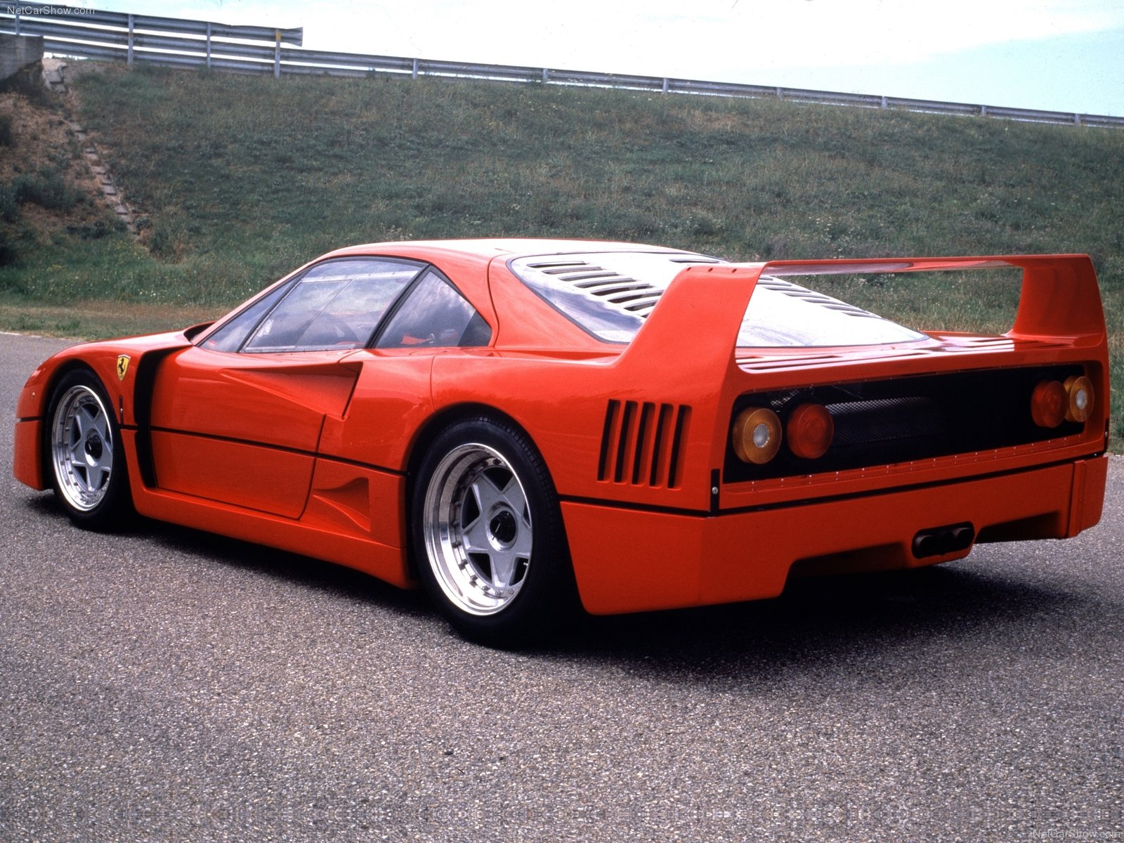 Тюнинг Ferrari F40 Coupe 1987, фото тюнинга Феррари Ф40