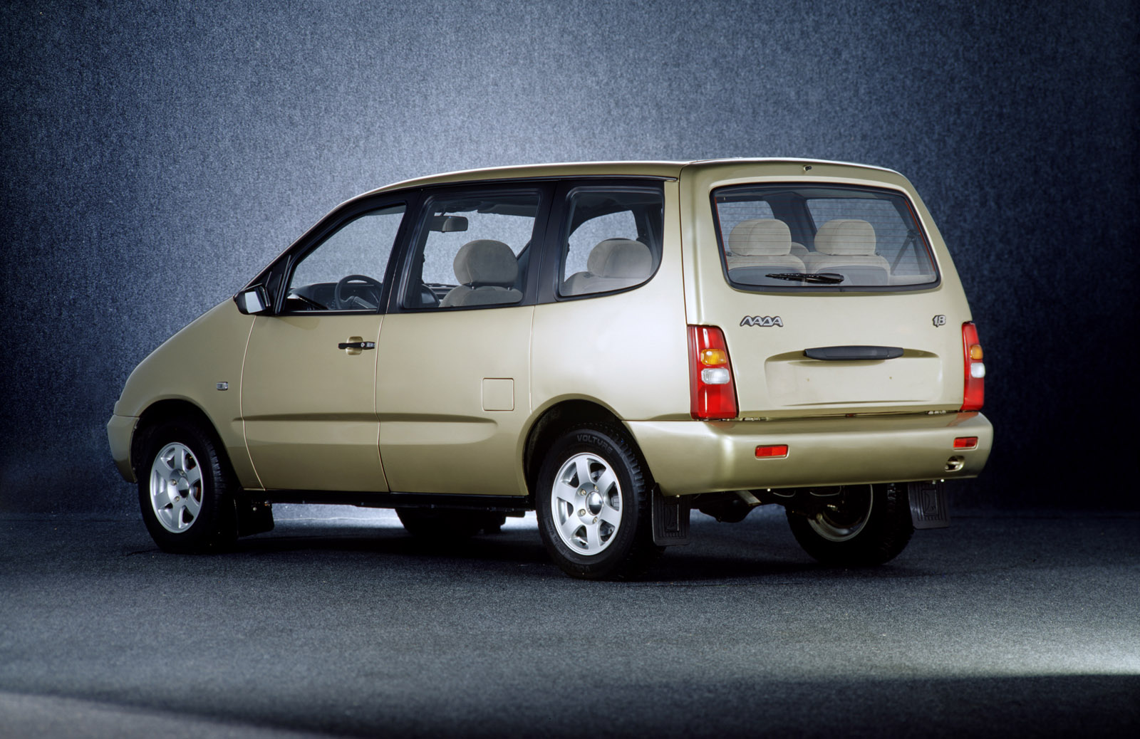 My perfect Lada 21204 Nadezhda. 3DTuning - probably the best car ...