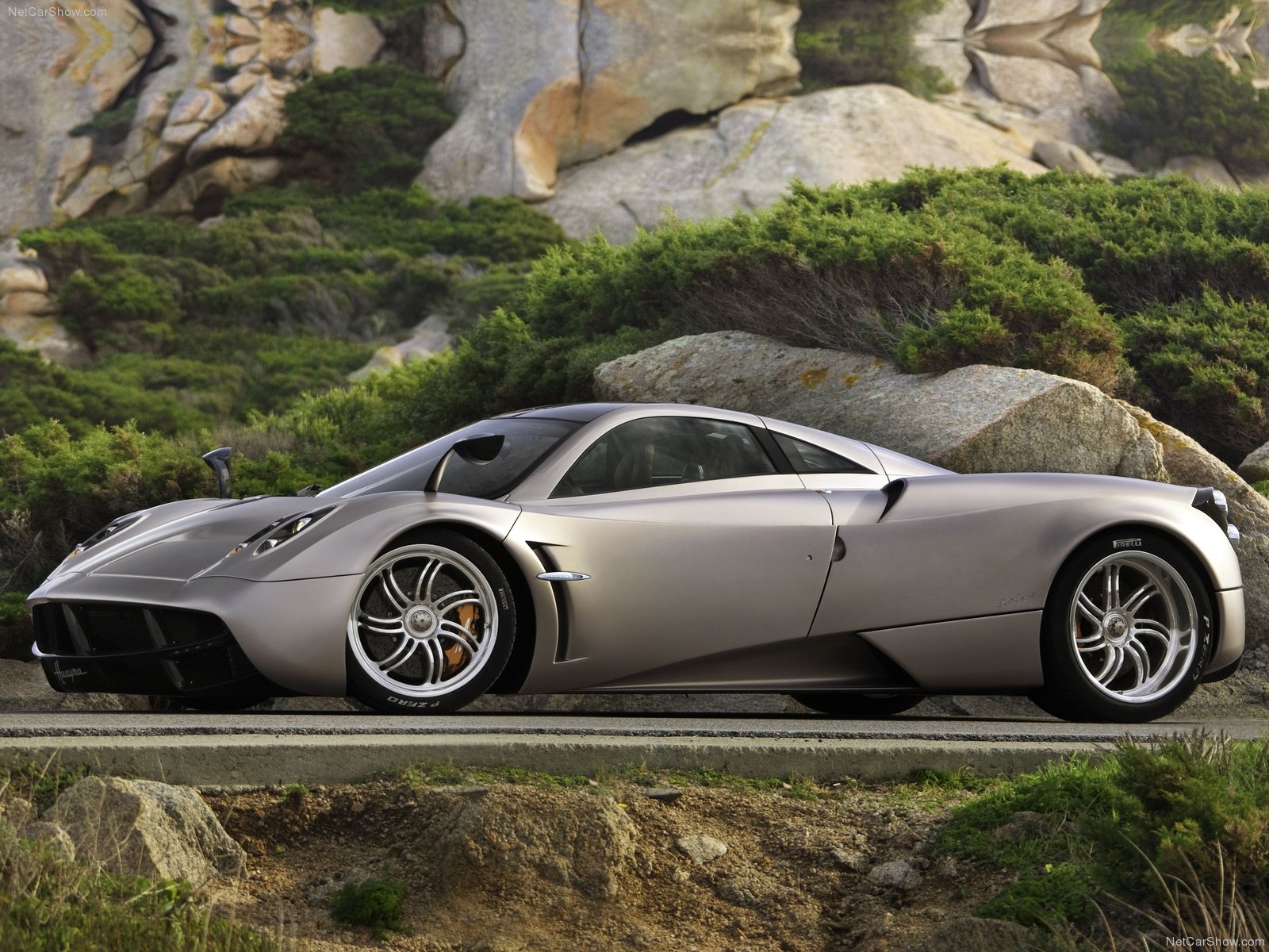 My perfect Pagani Huayra. 3DTuning - probably the best car configurator!